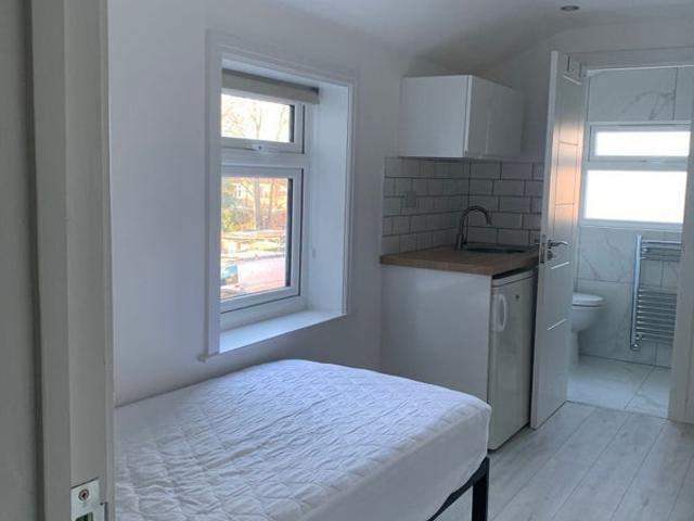 Room at Pembroke Road, Greater London
