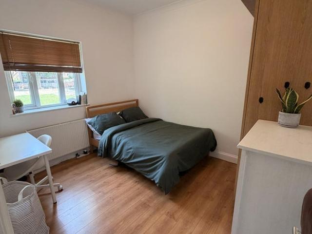 Room at Pennyfields, Greater London