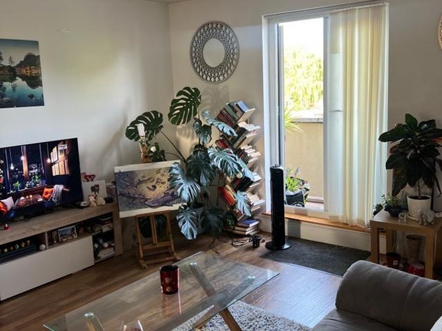 Room at Pennywell Road, Bristol