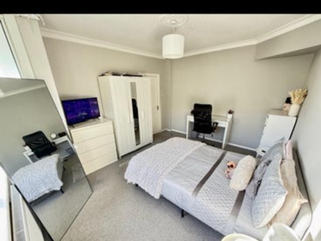 Room at Pendennis Road, Greater London