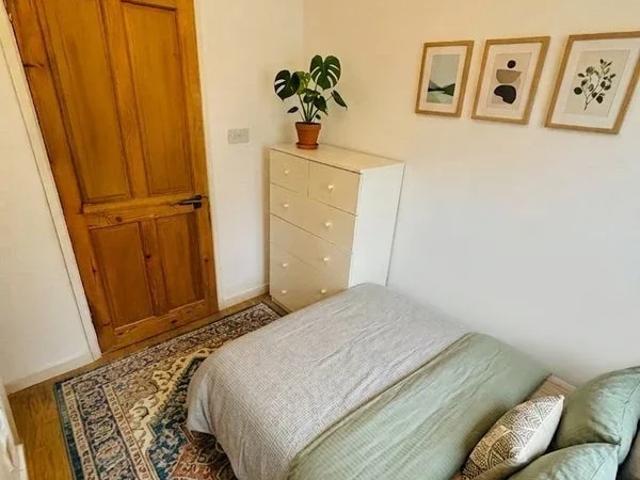 Room at Penfold Street, City of Westminster