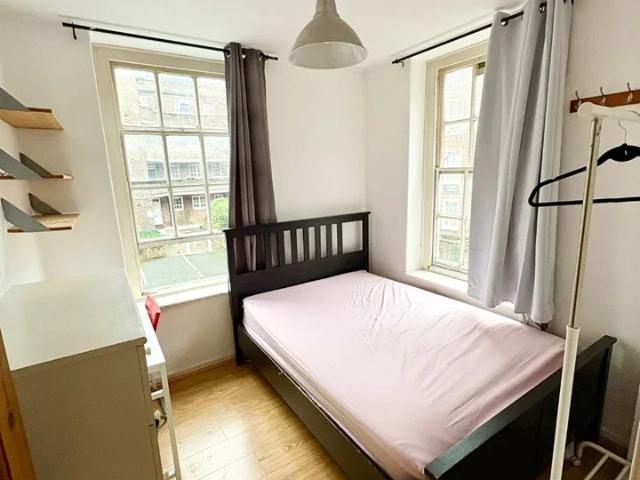 Room at Penfold Street, City of Westminster