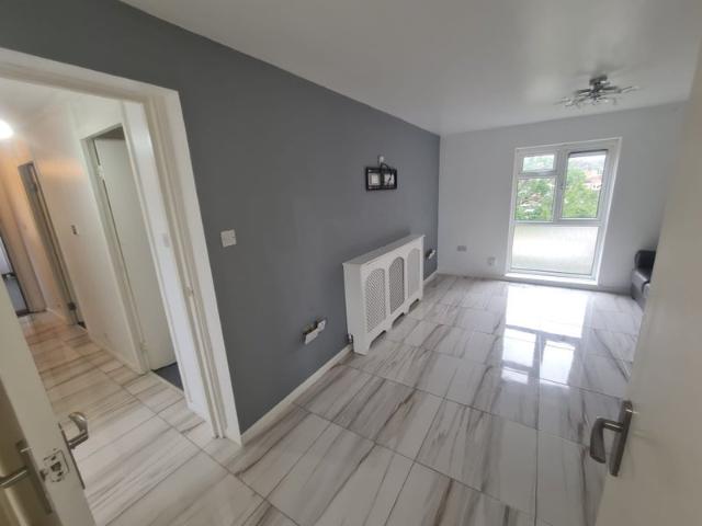 Room at Pentland Road, Slough