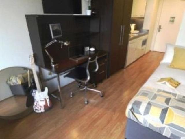 Room at Pentonville Road, Greater London