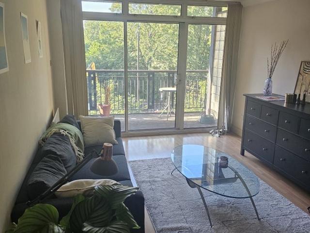 Room at Pentonville Road, Greater London