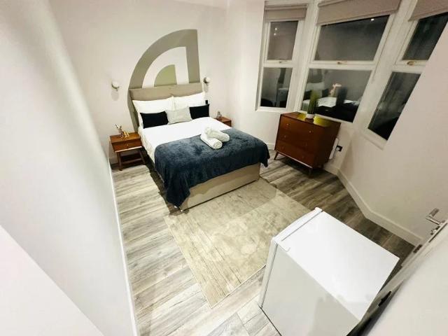 Room at Perran Road, Greater London