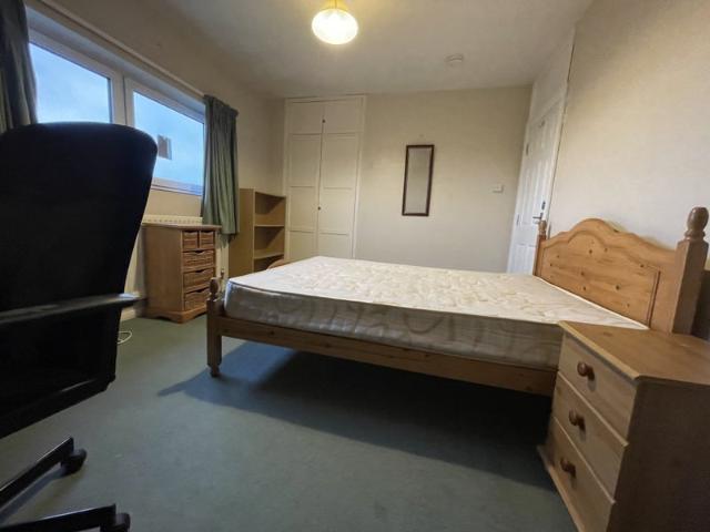 Room at Pershore Place, Coventry