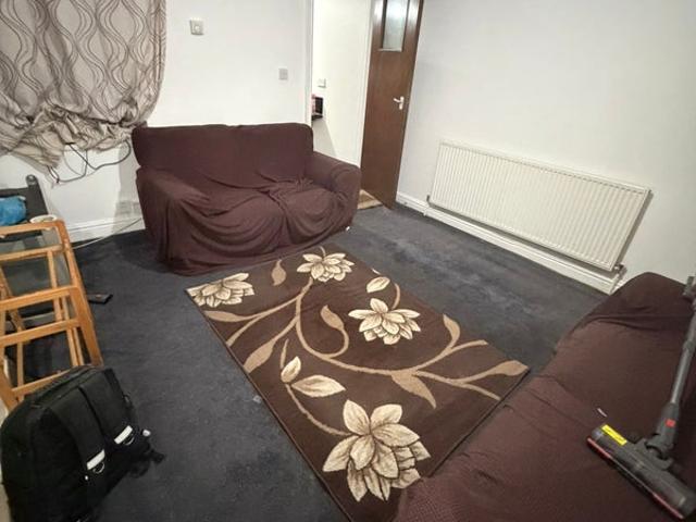 Room at Pershore Road, Birmingham