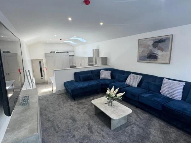 Room at Pershore Road, Birmingham