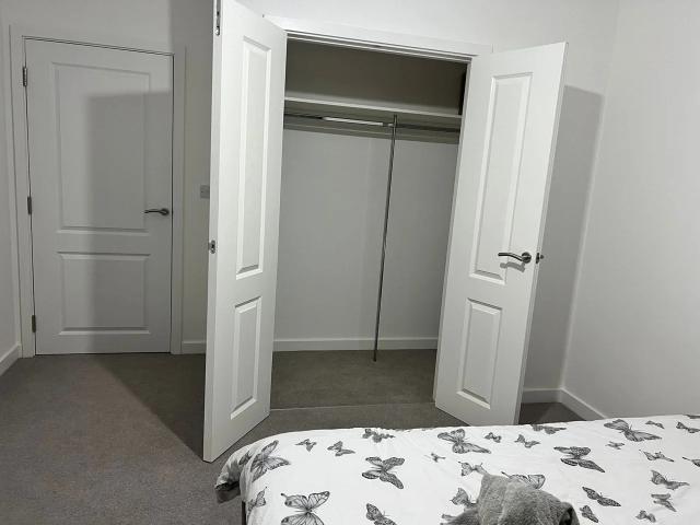 Room at Perth Close, Greater London