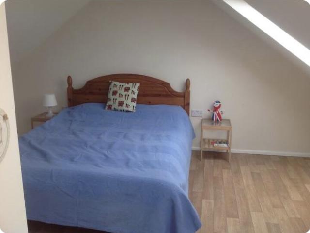 Room at Perth Road, Greater London