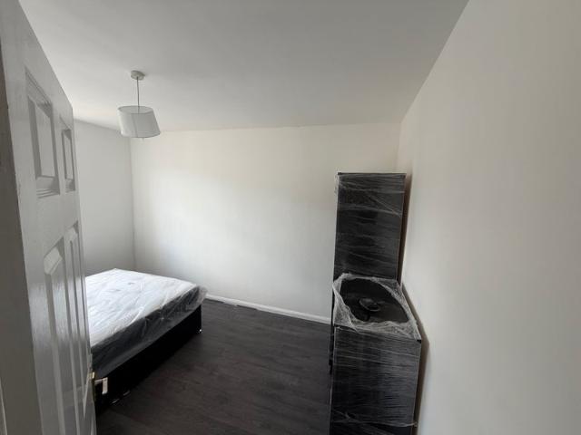 Room at Peterswood Close, Manchester