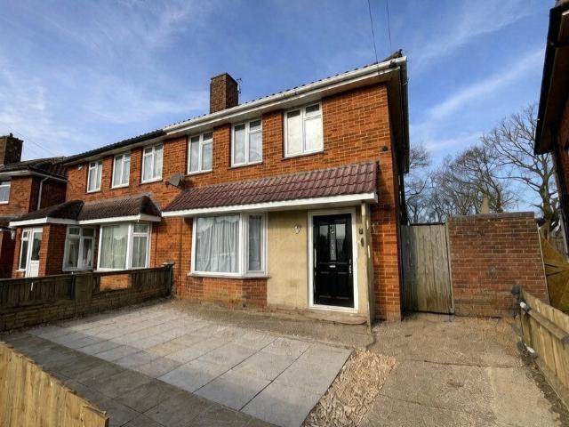 Room at Pettycot Crescent, Gosport