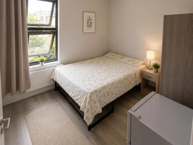 Room at Philip Lane, Greater London