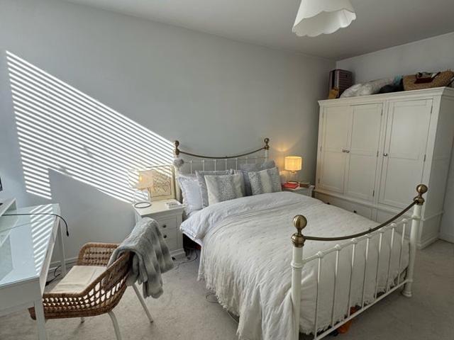 Room at Philip Street, Bristol