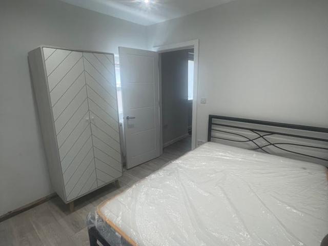 Room at Piedmont Road, Greater London