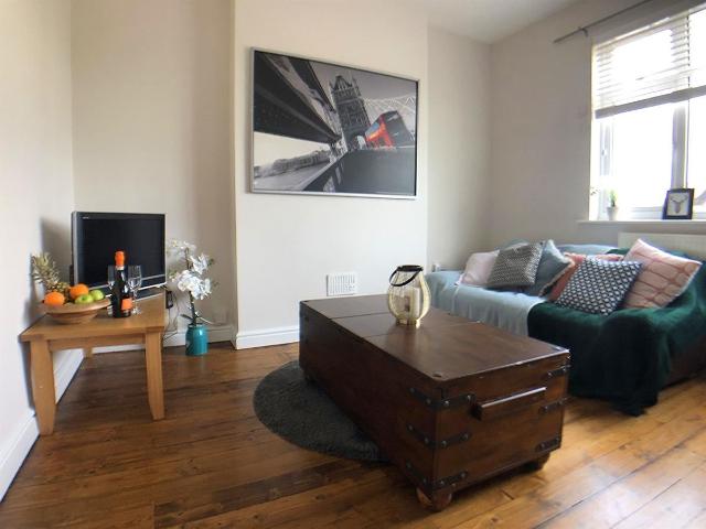 Room at Pierrepont Road, Rushcliffe