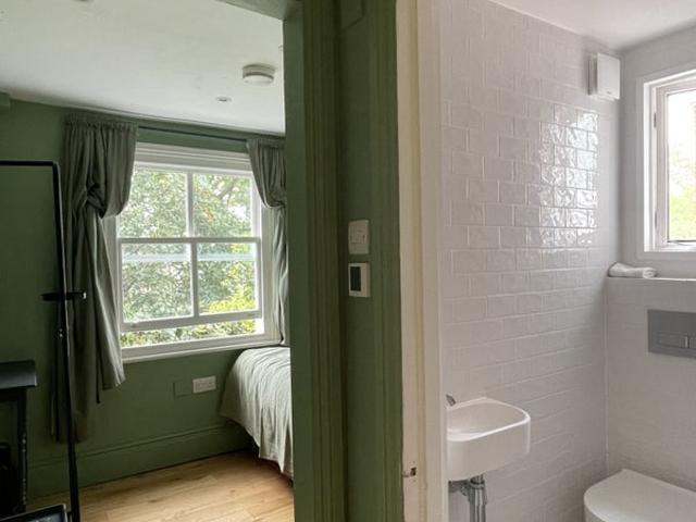 Room at Pilgrim's Lane, Greater London