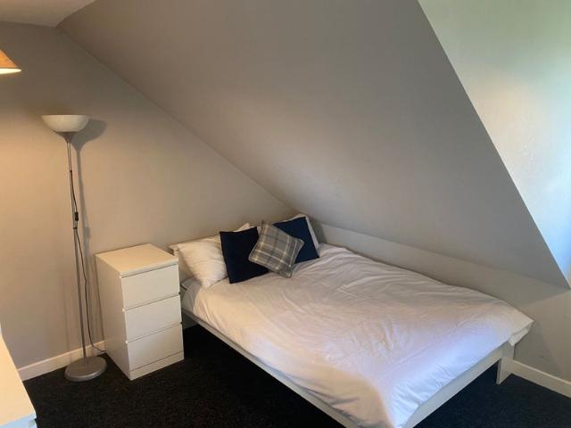 Room at Pilton Avenue, City of Edinburgh