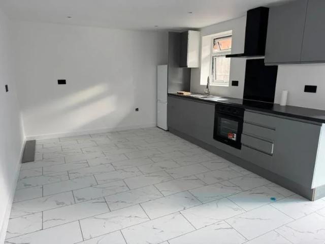 Room at Pinner View, Greater London