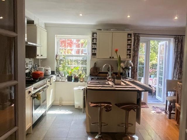 Room at Pine Grove, Greater London