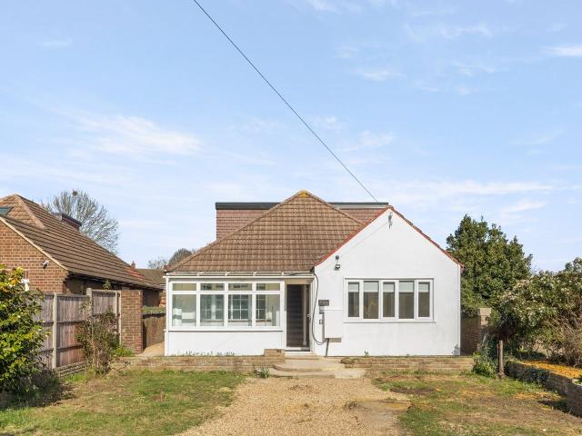 Room at Pippin Court, Borough of Spelthorne