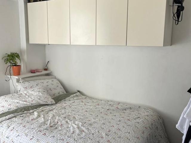 Room at Pitshanger Lane, Greater London