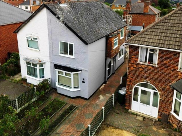 Room at Plains Road, Gedling