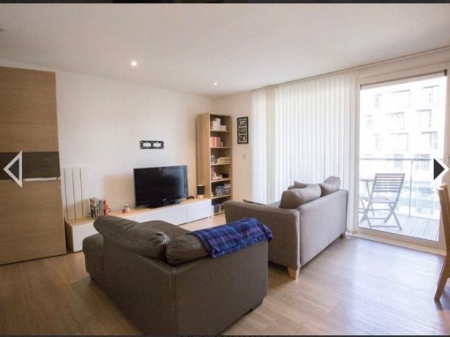 Room at Plough Way, Greater London