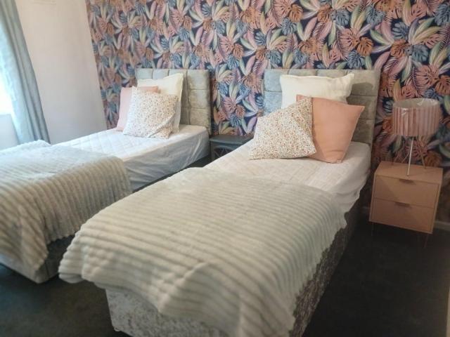 Room at Plumpton Street, Wakefield