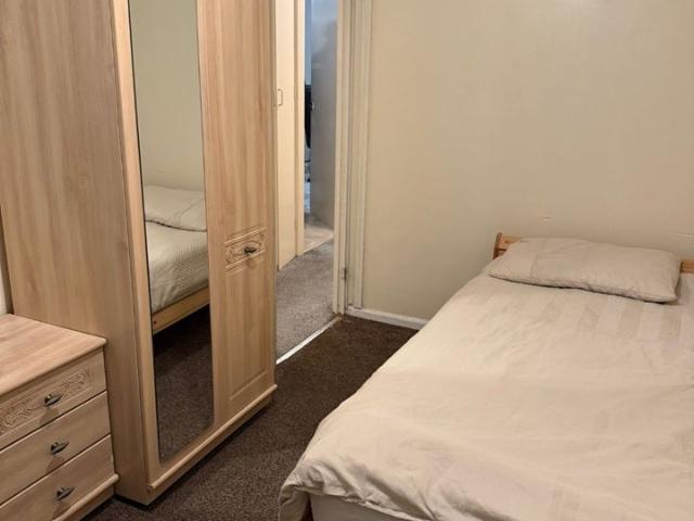 Room at Plymouth Grove, Manchester