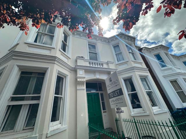 Room at Plymouth Place, Royal Leamington Spa