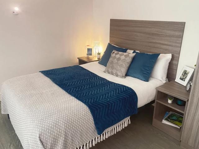 Room at Pocock Street, Greater London
