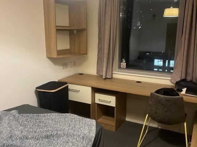 Room at Pocock Street, Greater London
