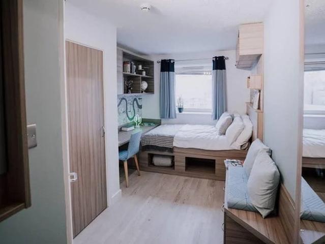 Room at Pocock Street, Greater London