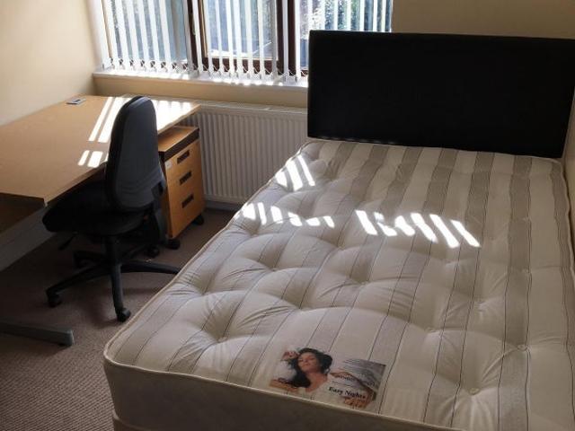 Room at Poole Crescent, Birmingham