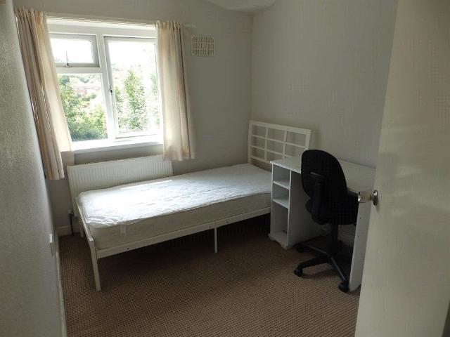 Room at Poole Crescent, Birmingham