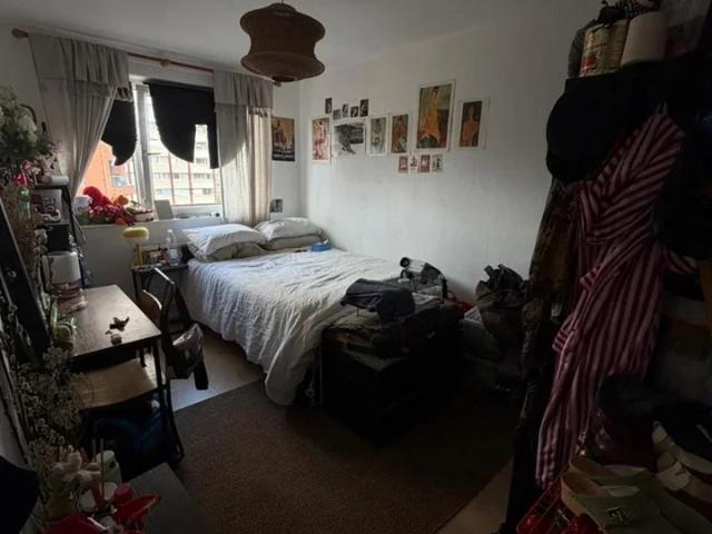 Room at Pollard Street, Greater London