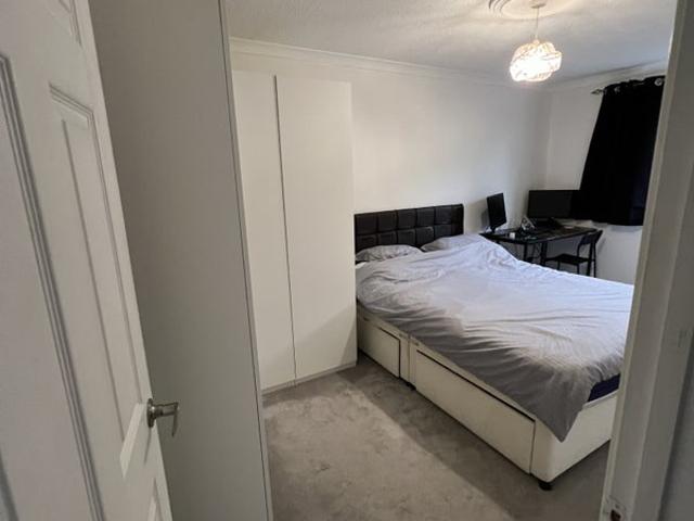 Room at Poppyfield Close, Cardiff