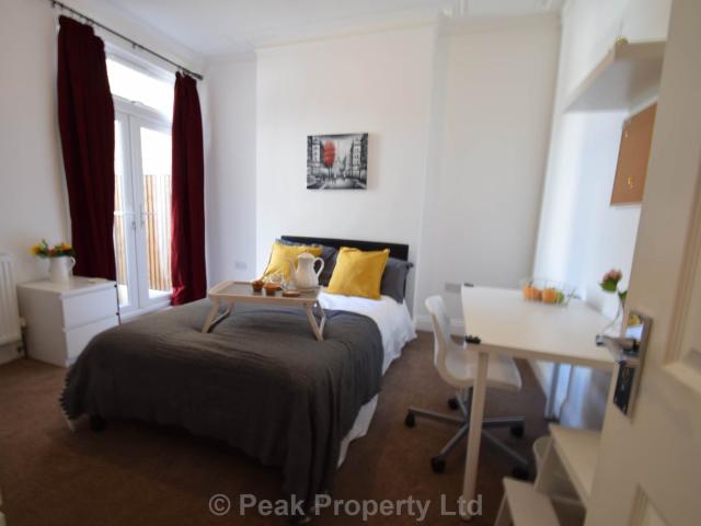 Room at Portland Avenue, Southend on Sea