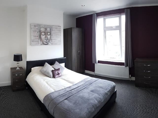 Room at Portland Road, Nottingham