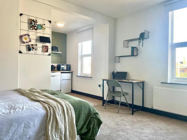 Room at Portland Road, Nottingham