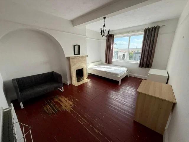 Room at Portland Road, Portslade by Sea