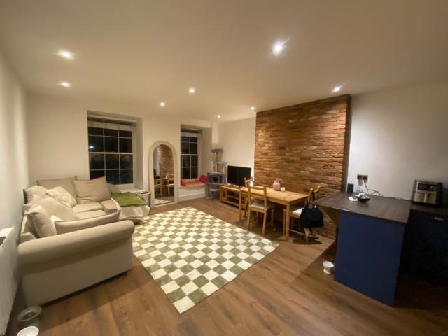Room at Portland Square, Bristol