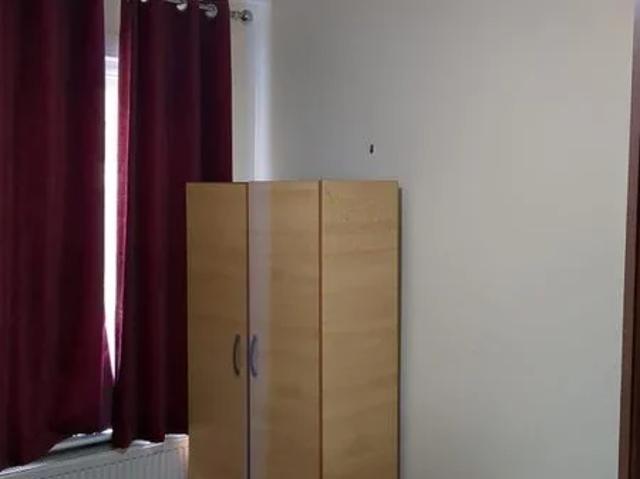 Room at Poulett Road, Greater London