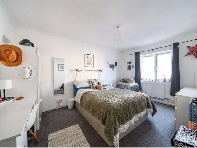 Room at Pratt Street, Greater London