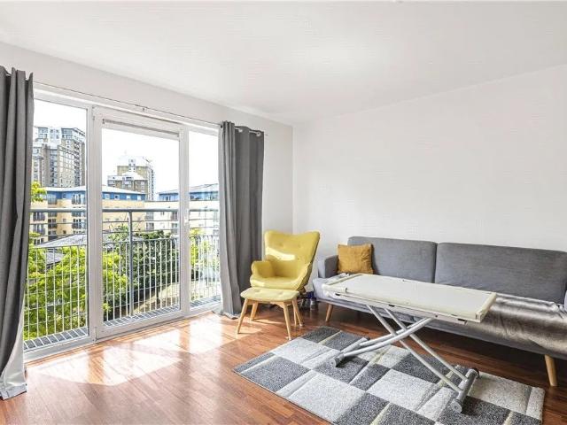 Room at Premiere Place, Greater London
