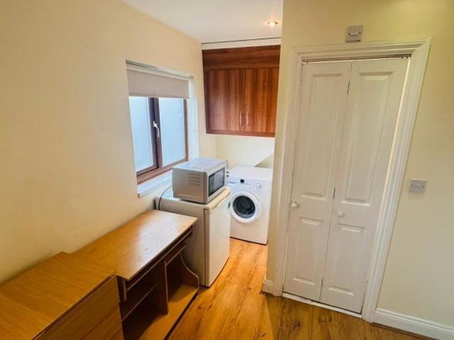 Room at Preston Hill, Greater London