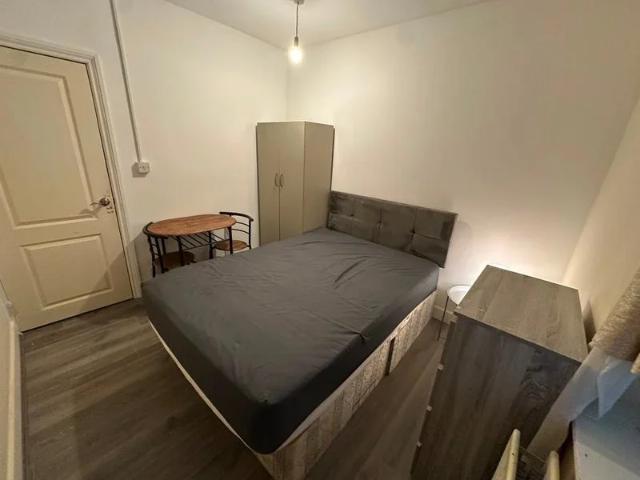 Room at Preston Road, Greater London