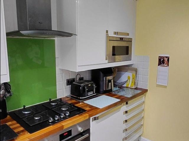 Room at Prestwick Close, Luton